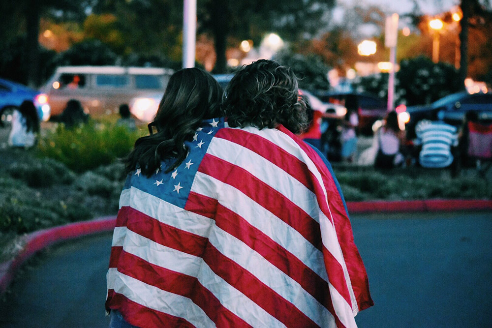 Should We Be Patriotic? - TheHumanist.com